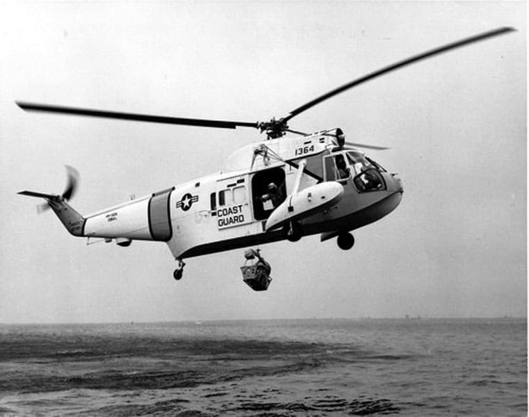 Sikorsky HH-52A “Seaguard” (1963) – Coast Guard Aviation History